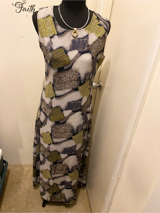Dresses | Sleeveless Abstract Print Maxi Dress In Olive And Navy Sz ...